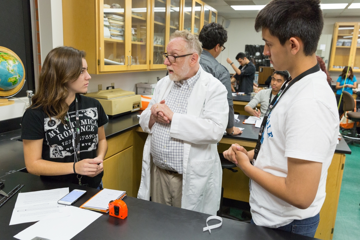 STEM Camp Empowers High School Students | University of La Verne